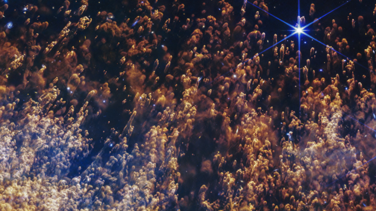 'Eye of God' nebula looks like a cosmic lava lamp in new James Webb ...