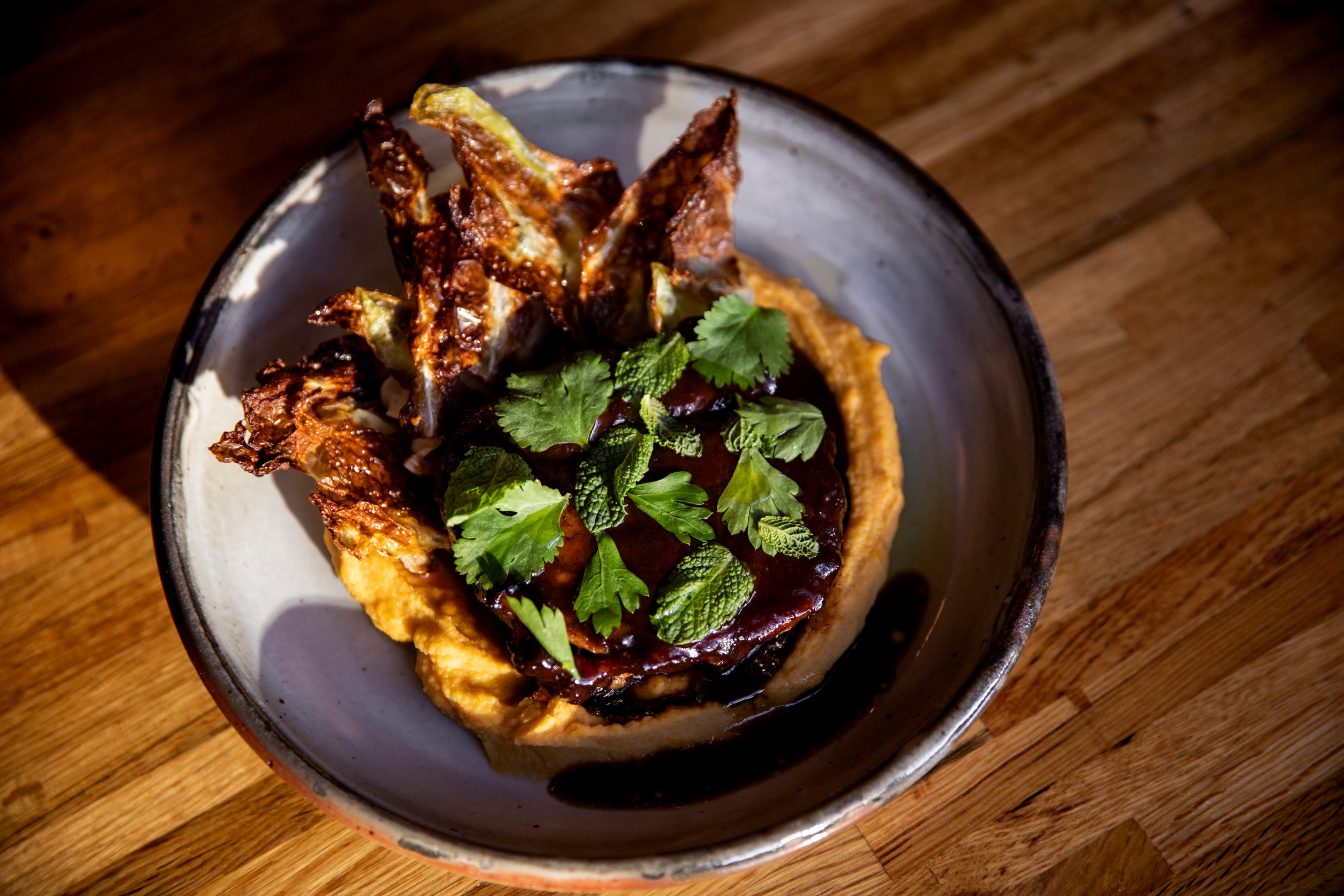 3 Kentucky-area chefs, 1 bar named semifinalists for 2026 James Beard ...