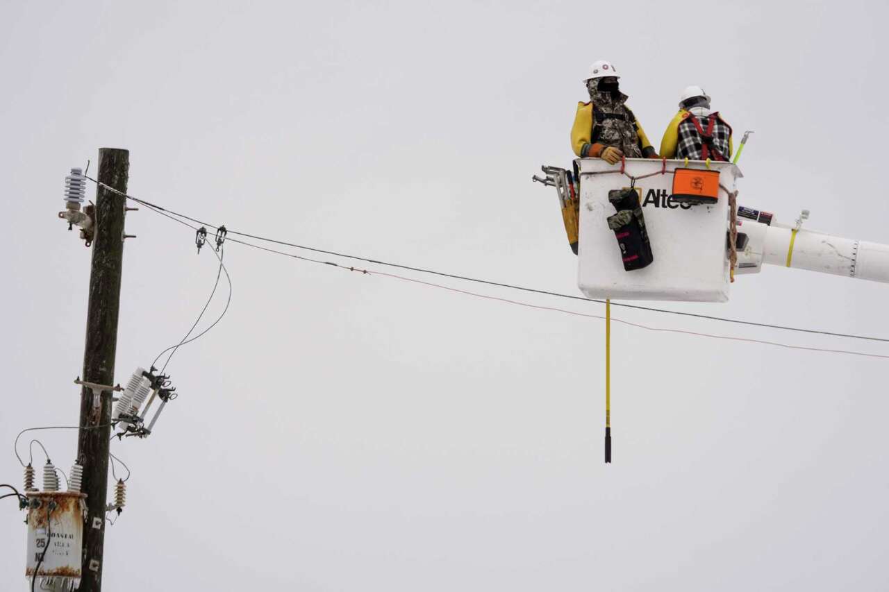 What Texans should know about power outages ahead of the weekend freeze