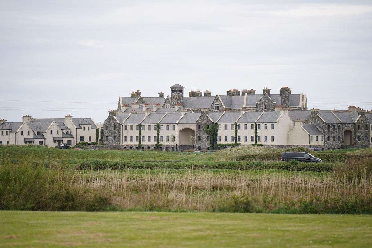 Bomb unit called to Donald Trump’s Irish resort