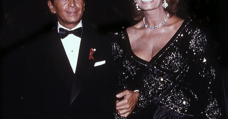Ο Valentino και οι μούσες του, από την Jackie Kennedy μέχρι την Sophia ...