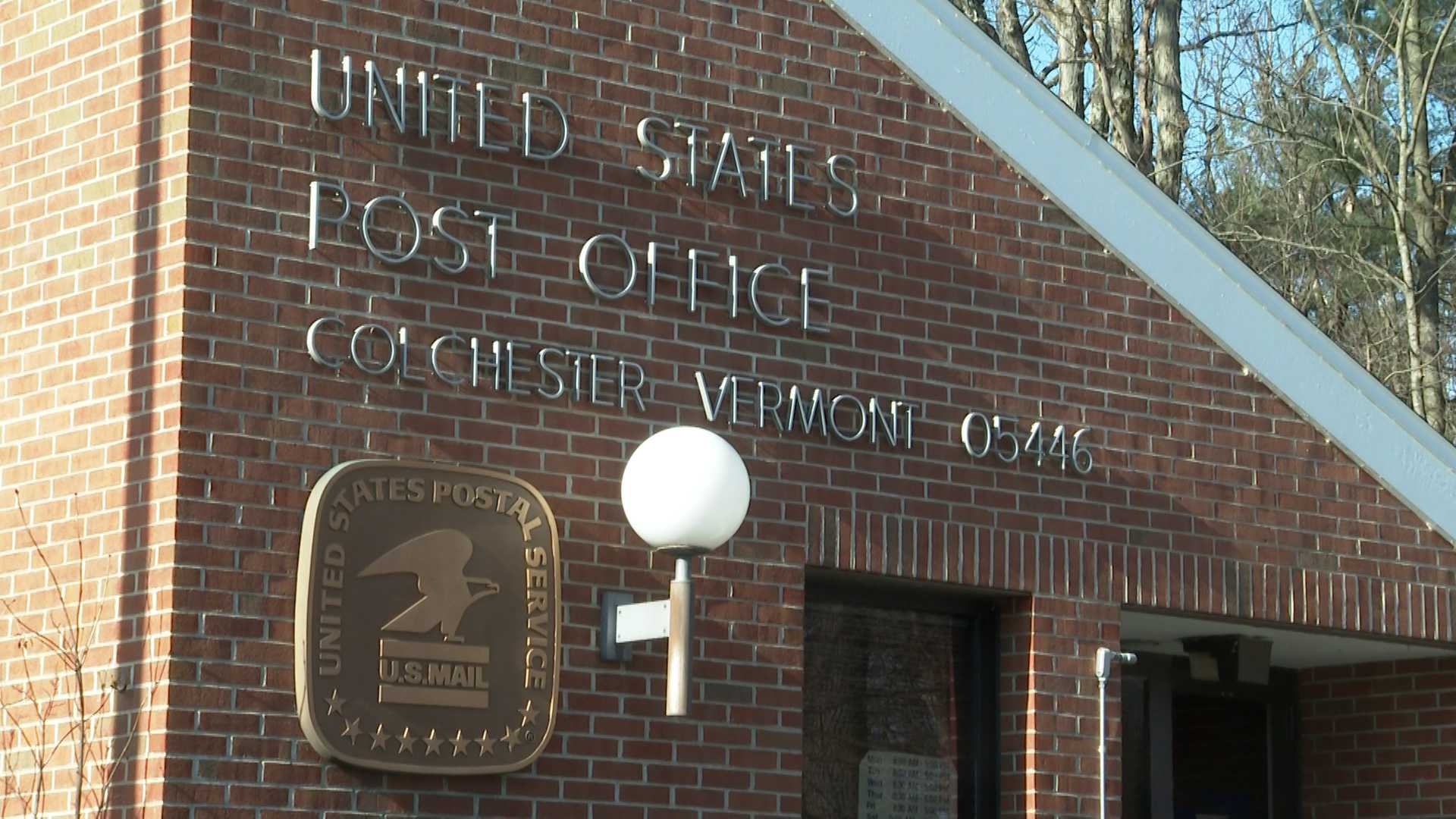 Hundreds of USPS openings leave Colchester residents without mail