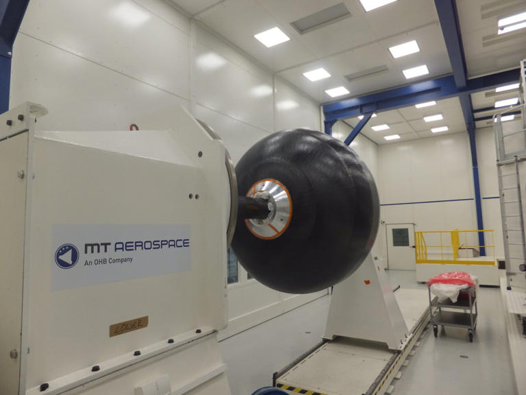 Artificial intelligence in manufacturing rocket parts