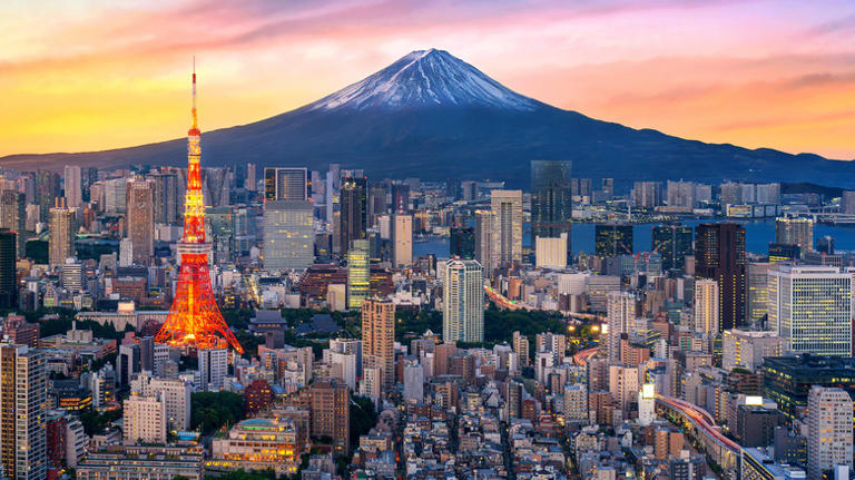 Tokyo's 5 best neighborhoods for first-time tourists
