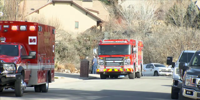 Crews respond to house fire in Sandy, residents displaced
