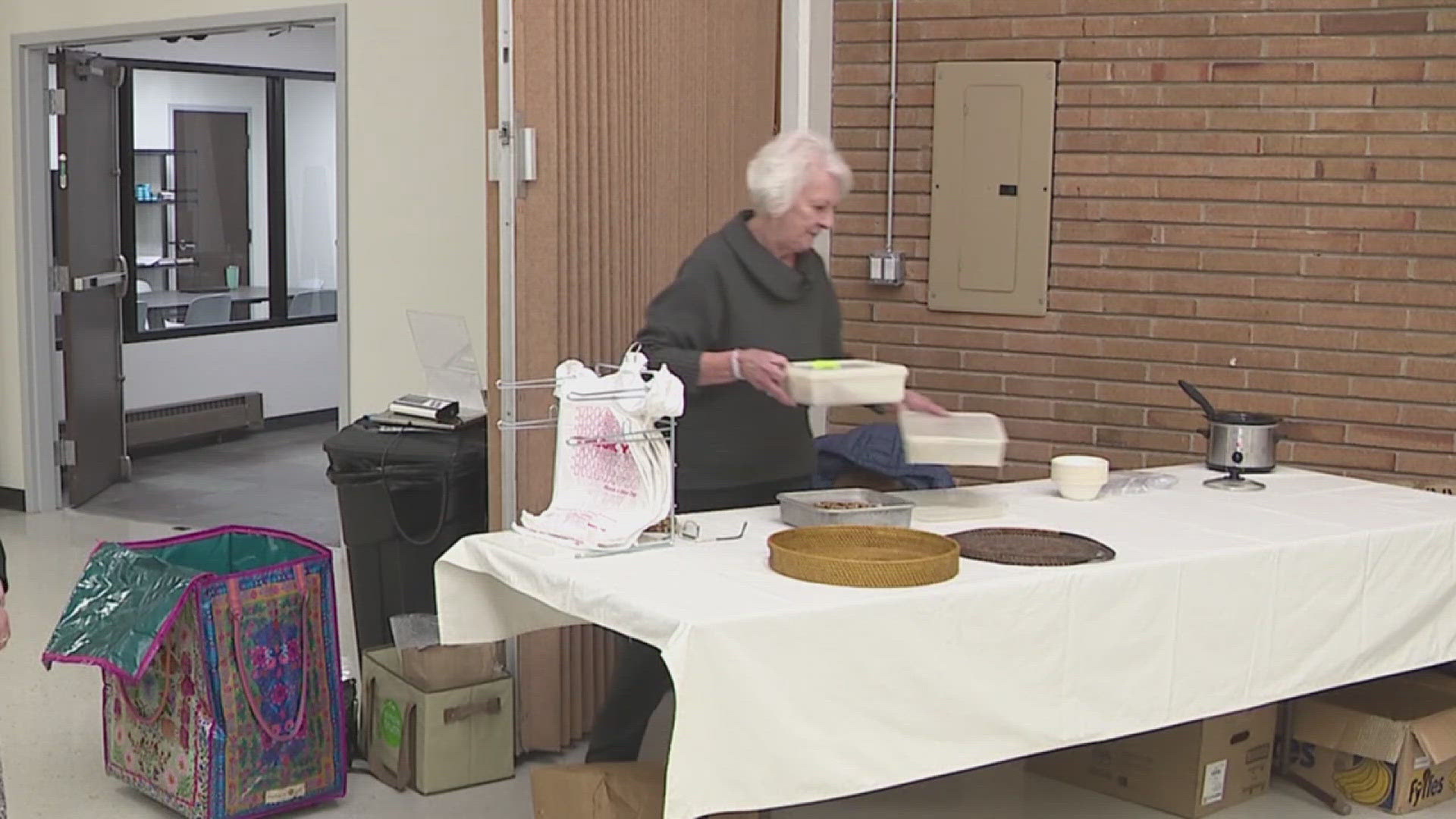 Davenport food pantry volunteer shares recipes, samples with visitors