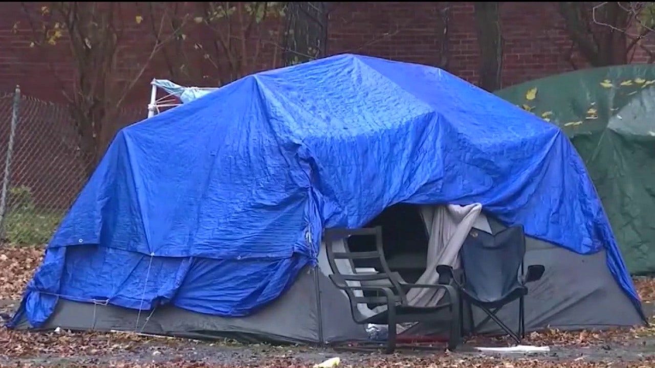 New report finds Chicago’s homeless population far higher than official ...