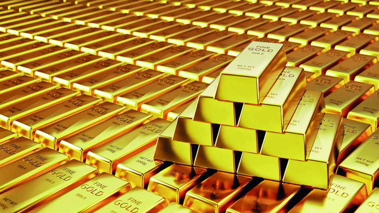 Why is gold price still rising and will it continue to increase more ...