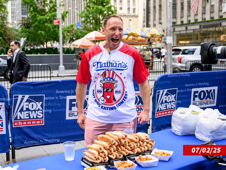 Nathan's Famous bought out for a cool $450 million