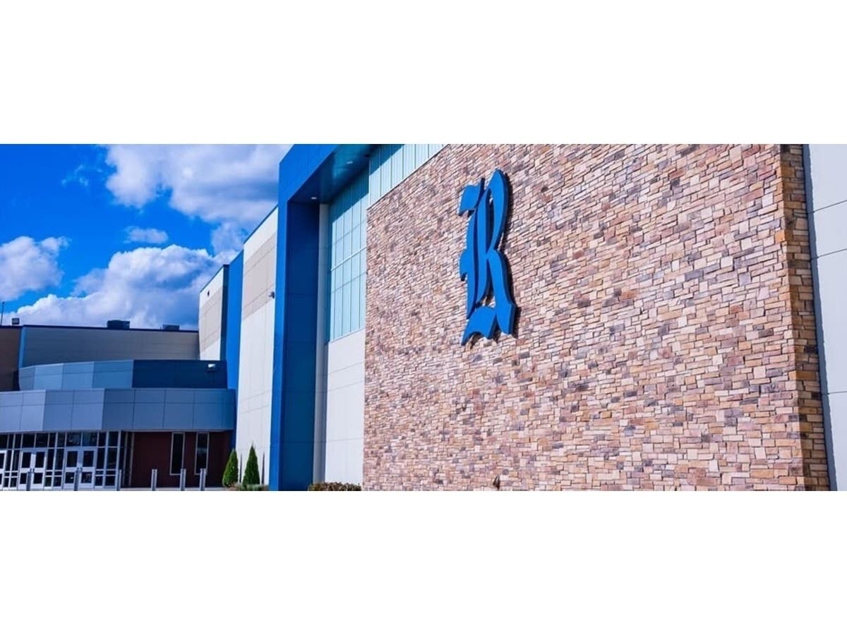 Dist. 220 Reavis School Board accepts resignation of teacher accused of ...