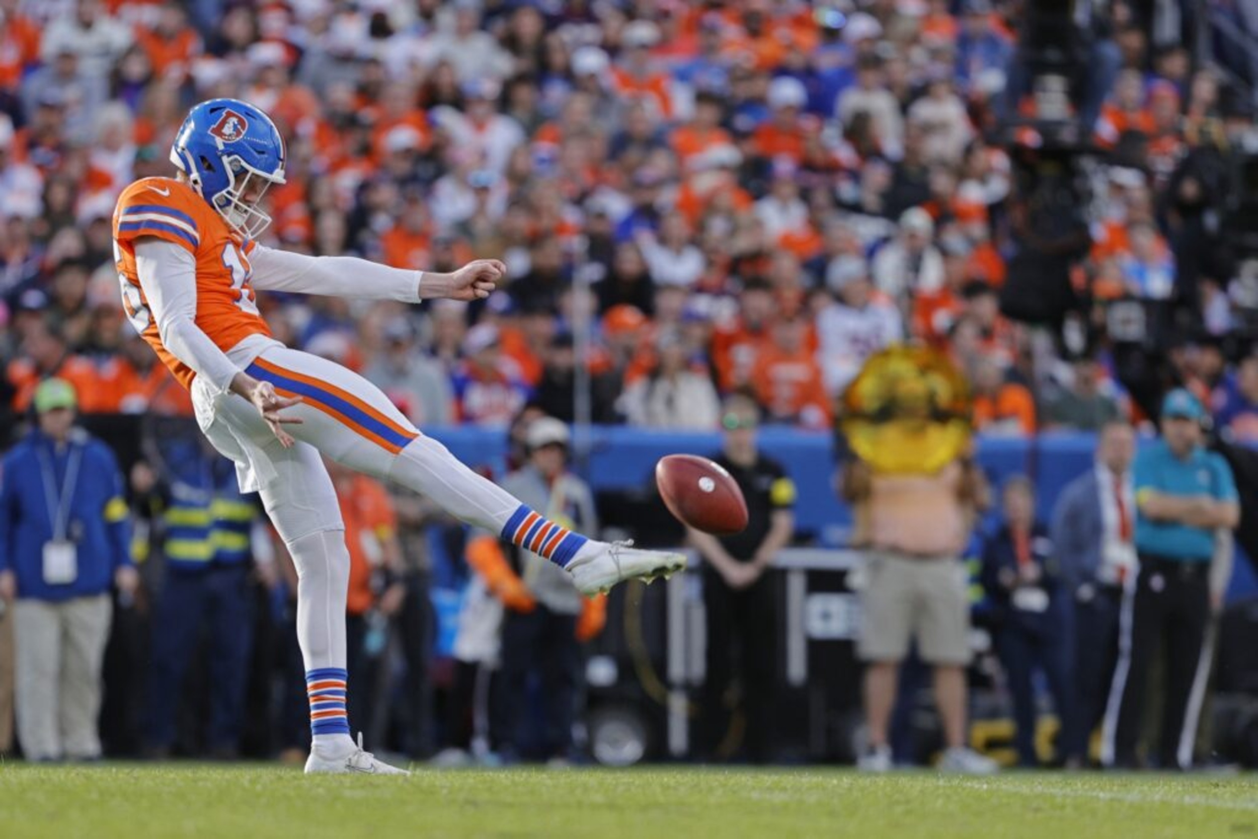 Broncos punter Jeremy Crawshaw named to PFWA all-rookie team