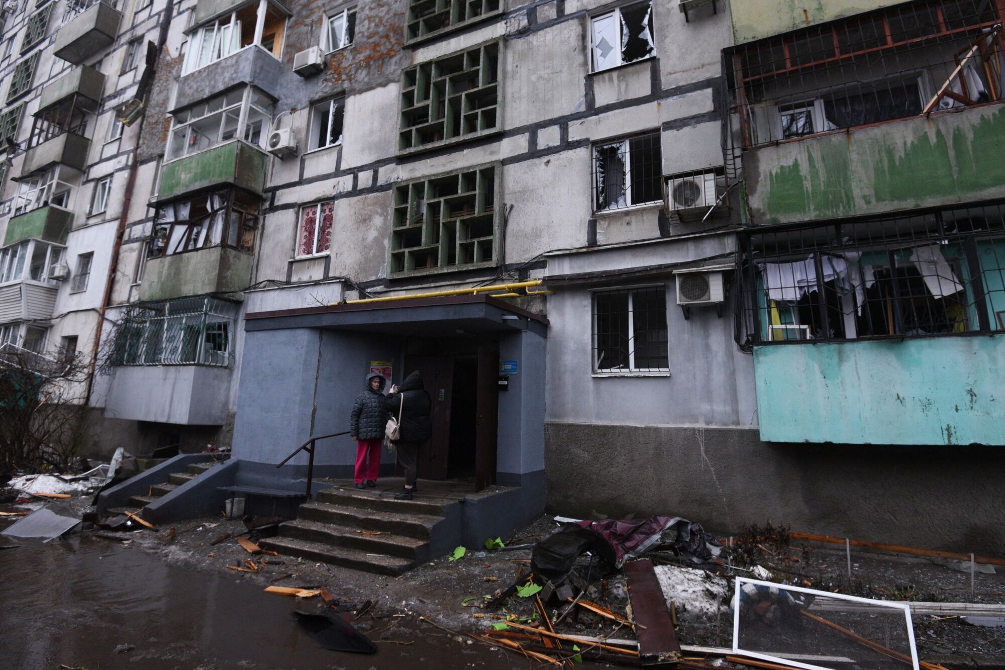Putin offers frozen Russia assets in US to aid Ukraine, Gaza