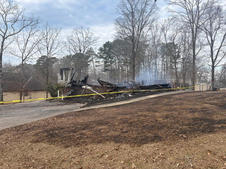 Tuscaloosa Violent Crimes Unit investigates fatal house fire