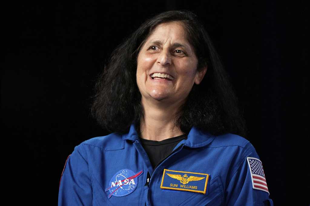 NASA astronaut Suni Williams retires after 27-year career