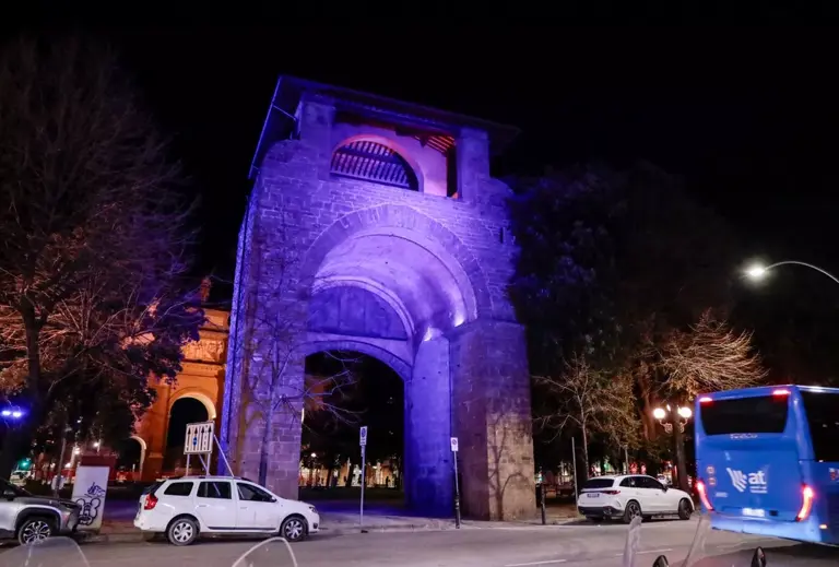 Foto VN – Firenze ricorda Commisso: tutte le porte della città ...