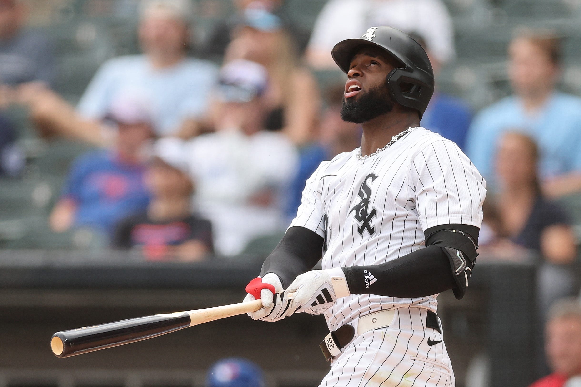Mets acquire OF Luis Robert Jr. from White Sox