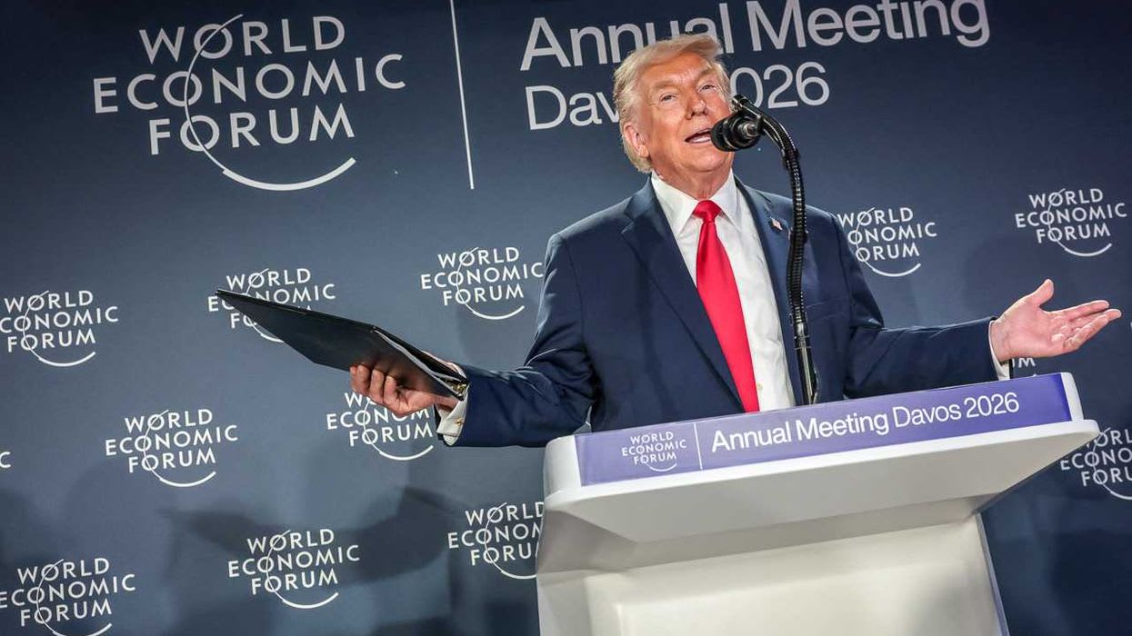 Trump attacks 'people I can't stand' in crowd at speech