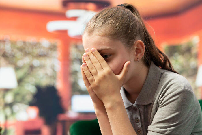 “I’m his wife. Who are you?”: 37 super awkward moments when servers ...