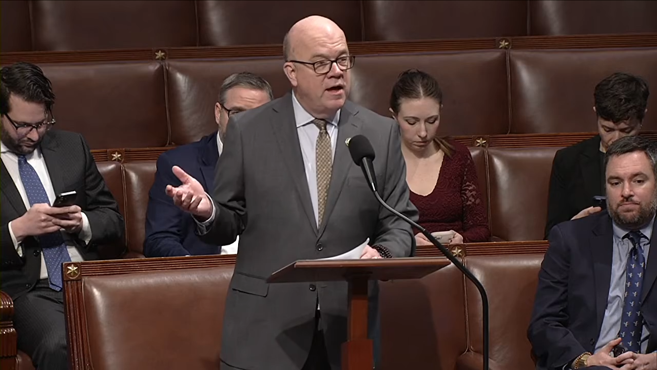 'Let's take a look': Rep. Jim McGovern puts the GOP in their place ...