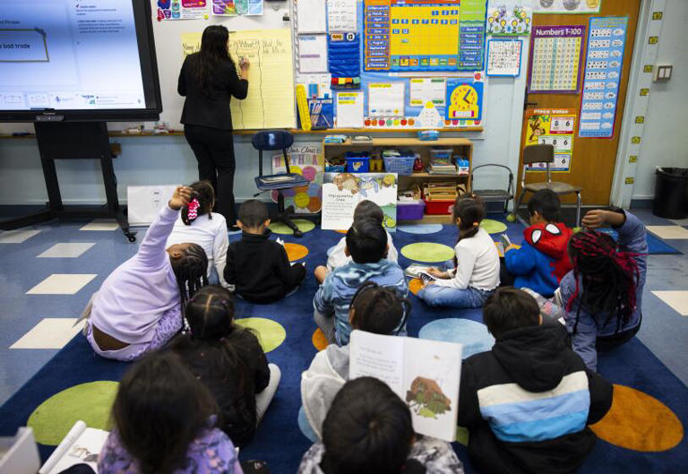 Teens' reading and math scores stagnate, younger students improve, US ...