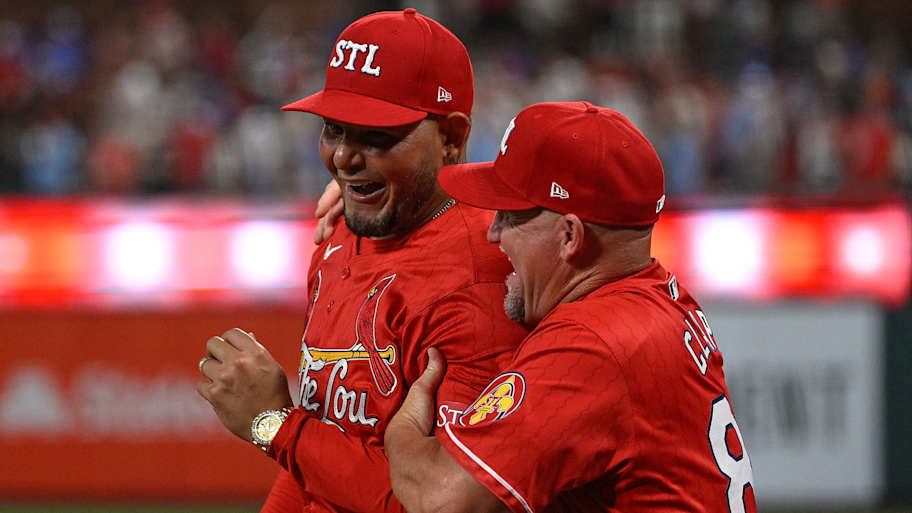 Cardinals legend makes return to St. Louis official