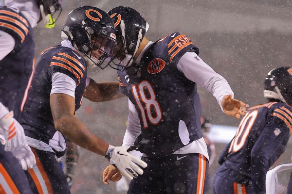 Bears coach: Caleb Williams, receivers need better chemistry