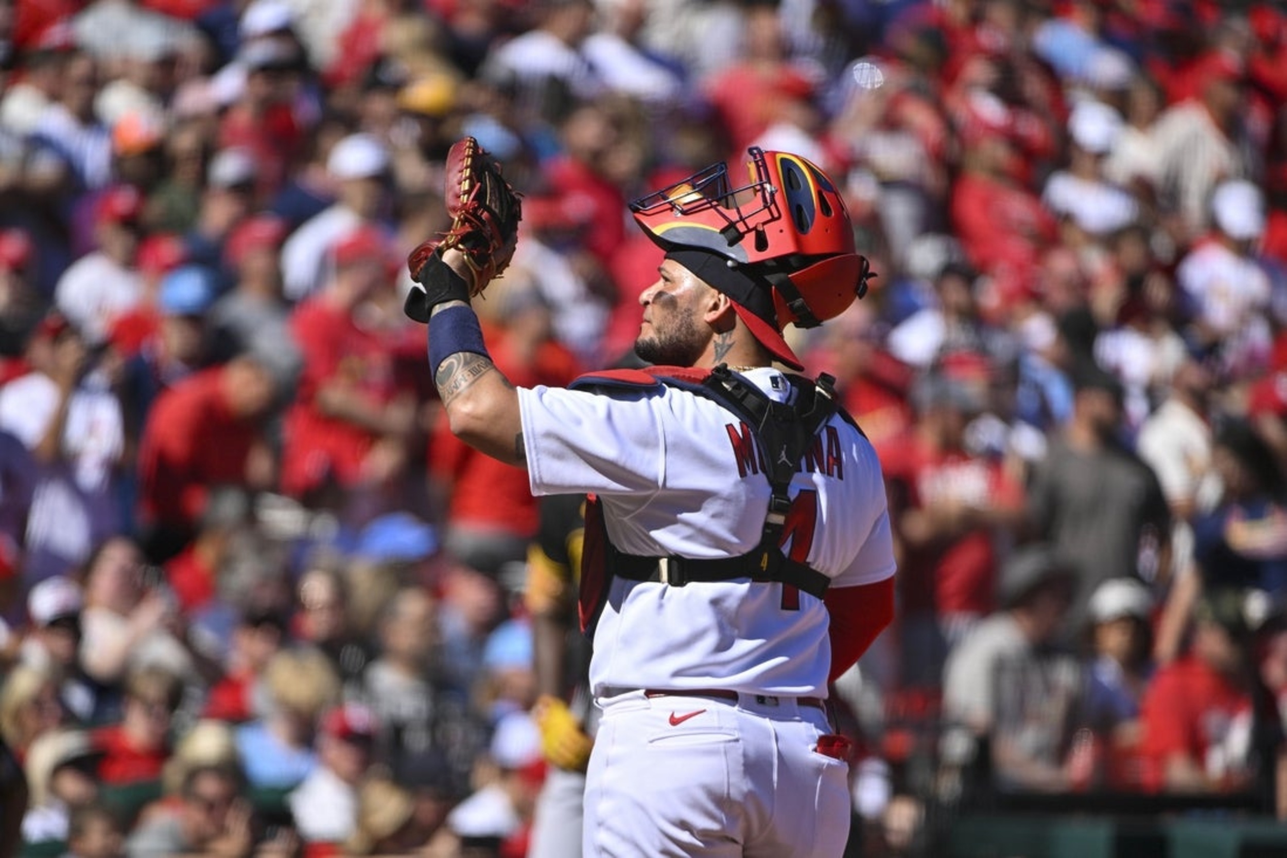 Yadier Molina rejoins Cardinals in front-office role