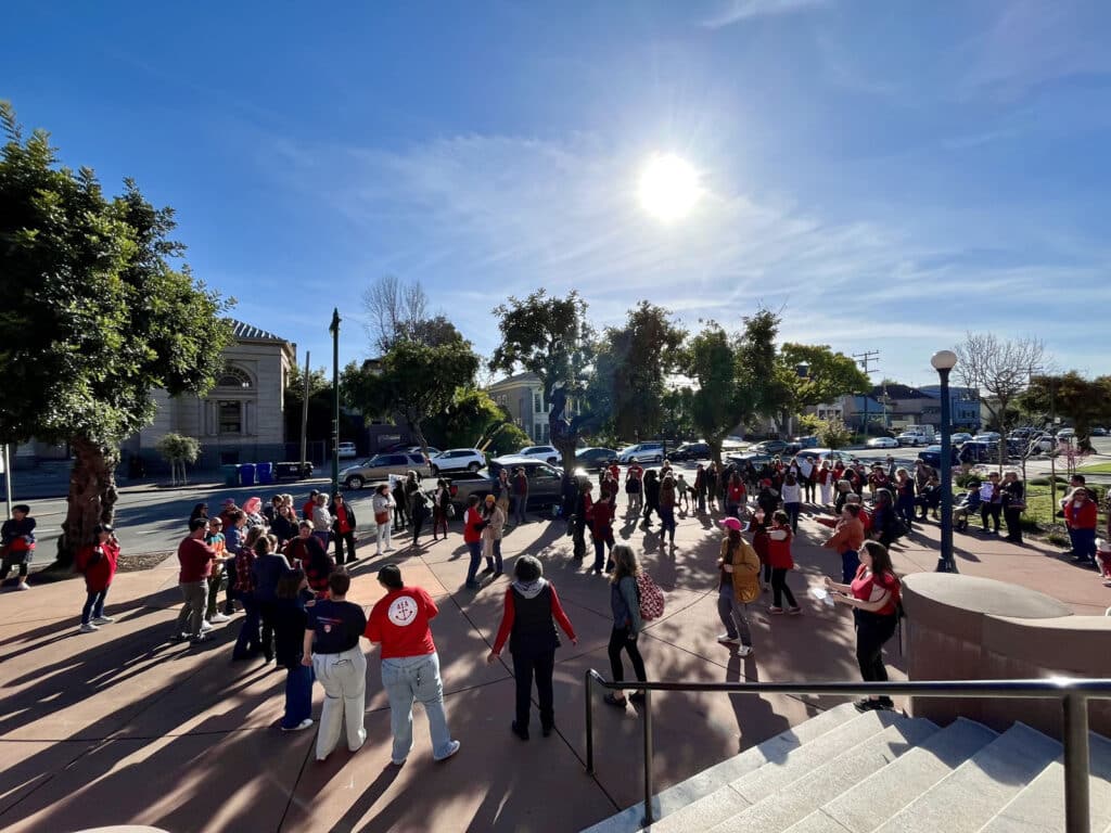 Strike looms as AUSD and teachers union enter contract mediation