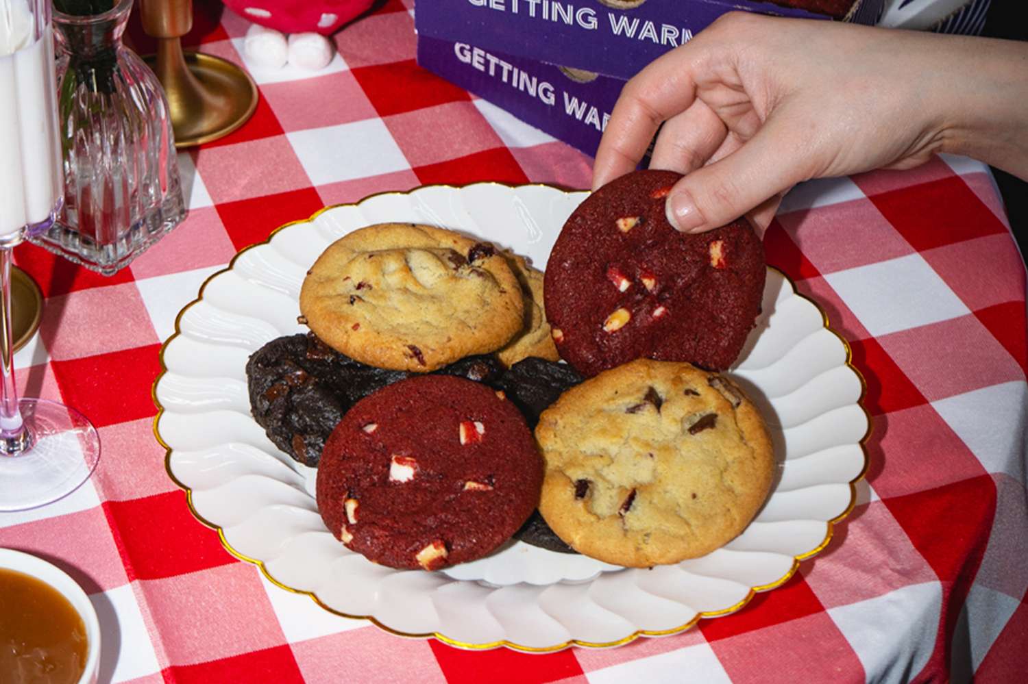 Insomnia Cookies is taking Valentine’s Day reservations for late-night ...