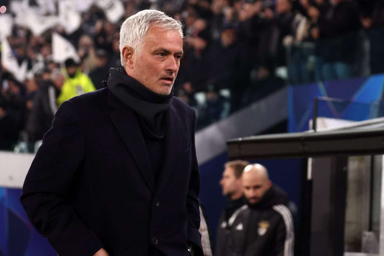 José Mourinhon aika on käymässä vähiin – ratkeaako kohtalo ...