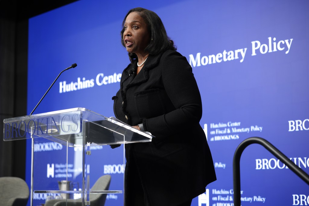 Private sector should solve dollar debasement problem