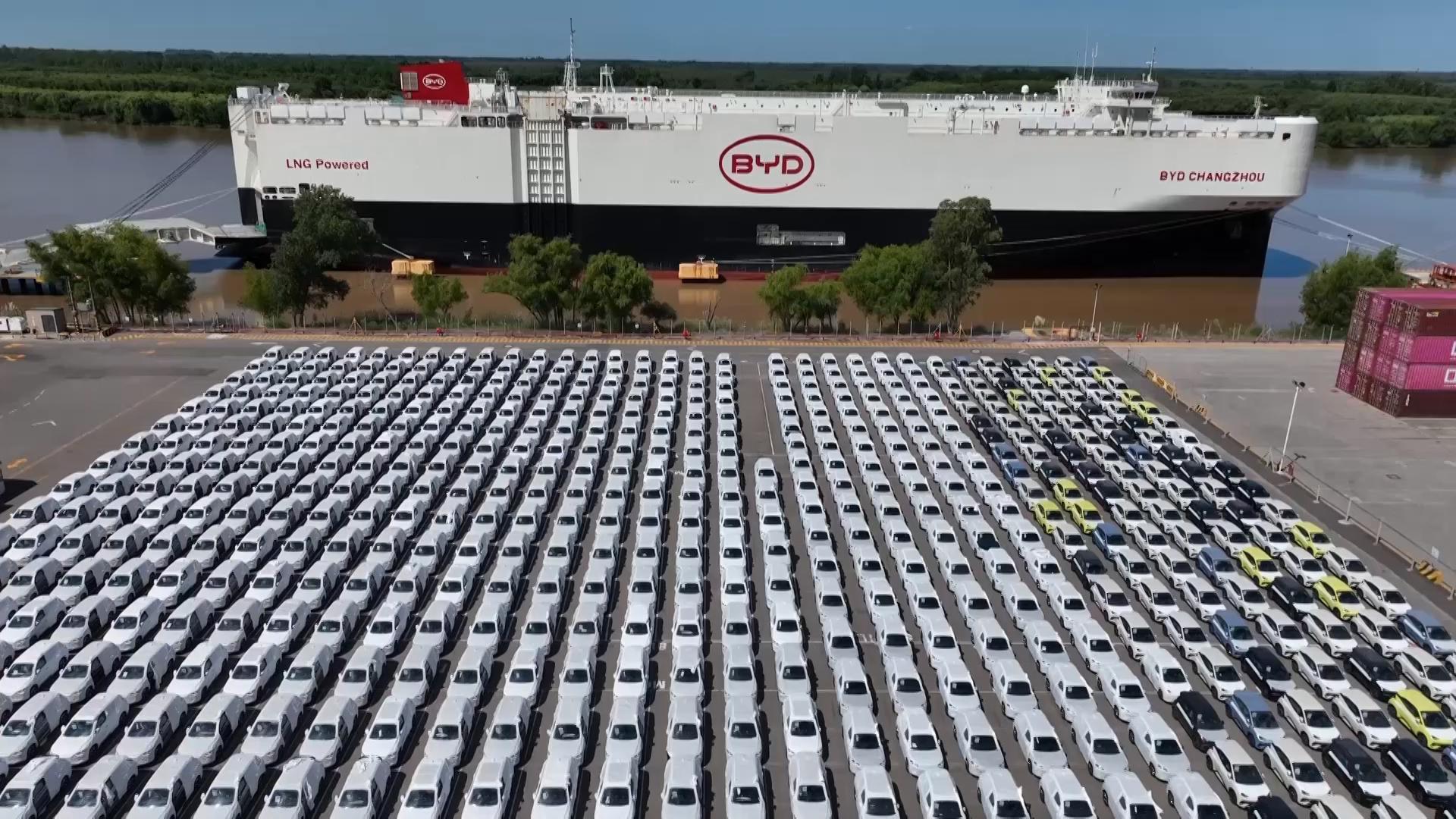 As Trump talks tariffs, his Argentine ally welcomes a shipload of ...