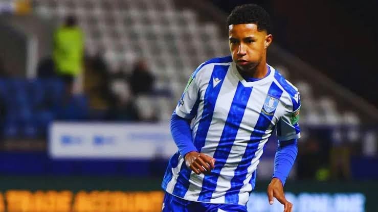 Chelsea and Manchester United eye Sheffield Wednesday's Yisa Alao