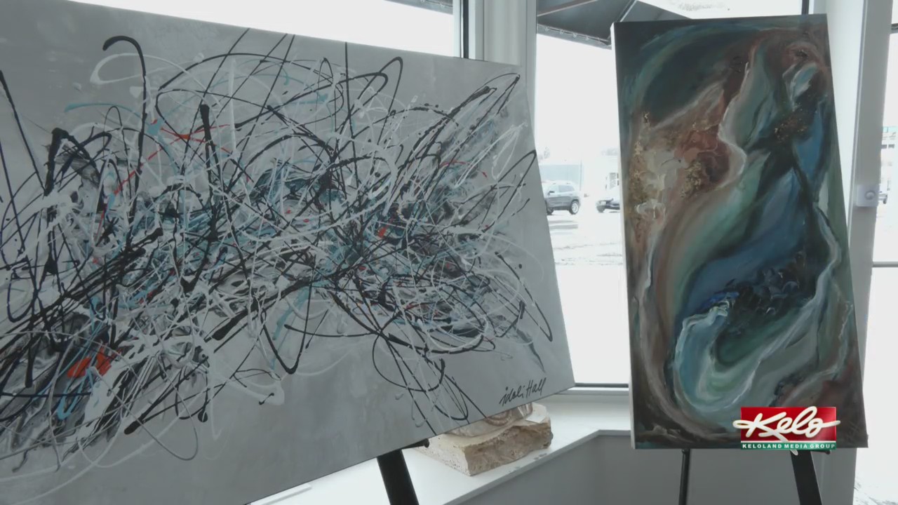 Spreading hope through art