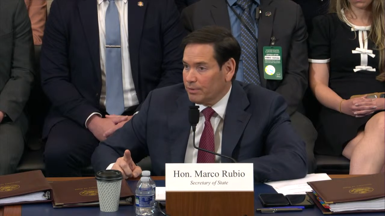 'You have an incredible family story': Marco Rubio squirms as ...