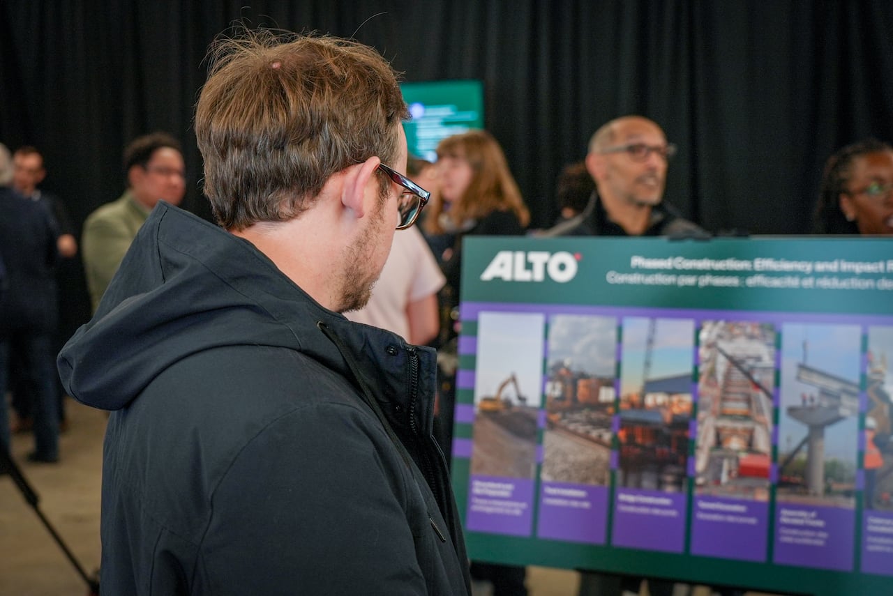 First day of public consultations on high-speed rail draws a crowd