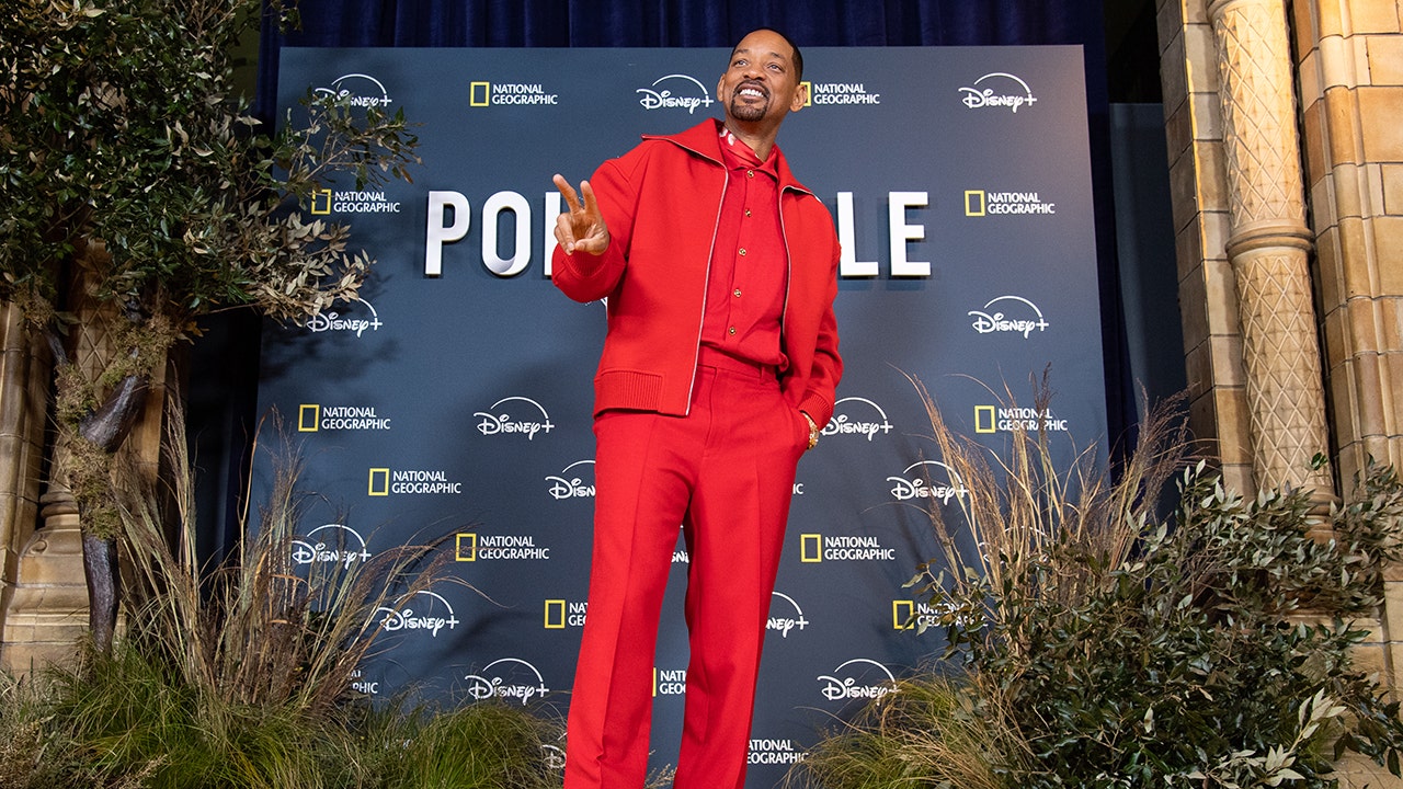 Will Smith’s North Pole dive turns to 'terror' after he gets trapped ...