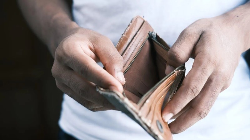 Mistakes to avoid when spending your Janu-worry salary