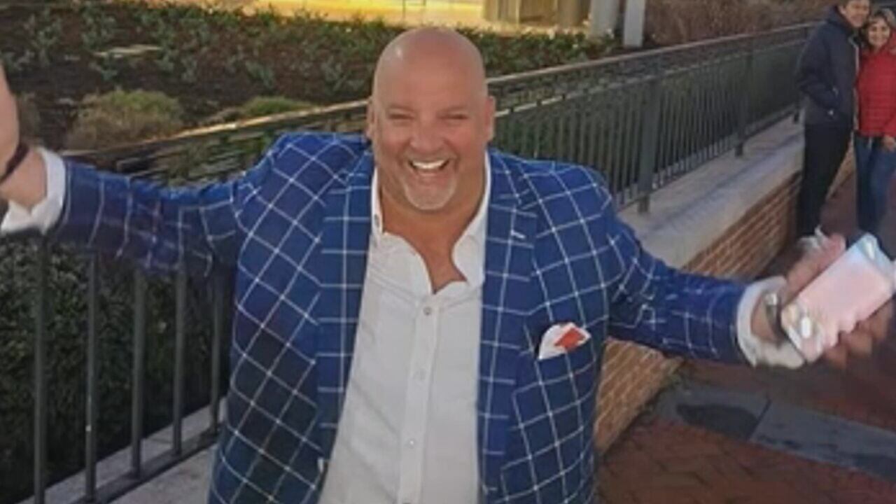 Atlanta man pleads guilty to $380M Ponzi scheme to buy yacht, rent jets ...