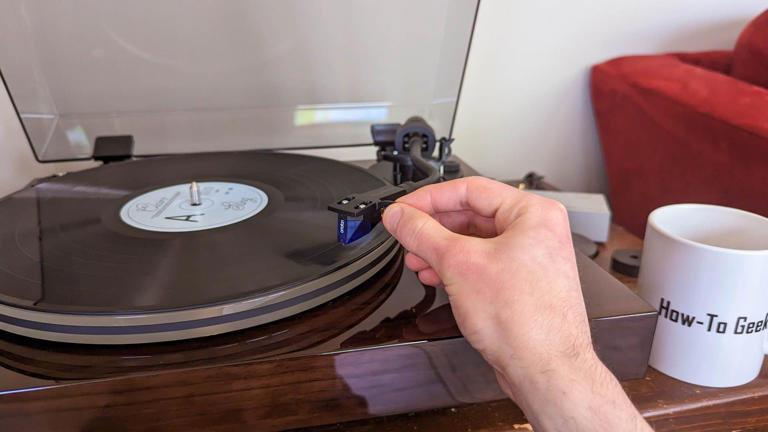 Please stop buying vinyl when CDs exist