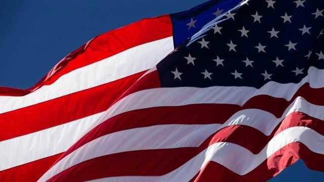US senators challenge immigration freeze