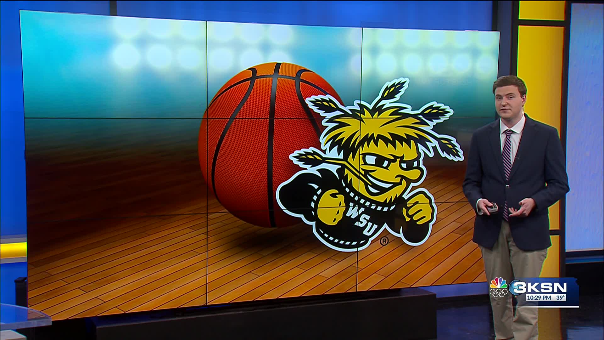 Shockers dominate East Carolina behind Kenyon Giles' 27-point performance
