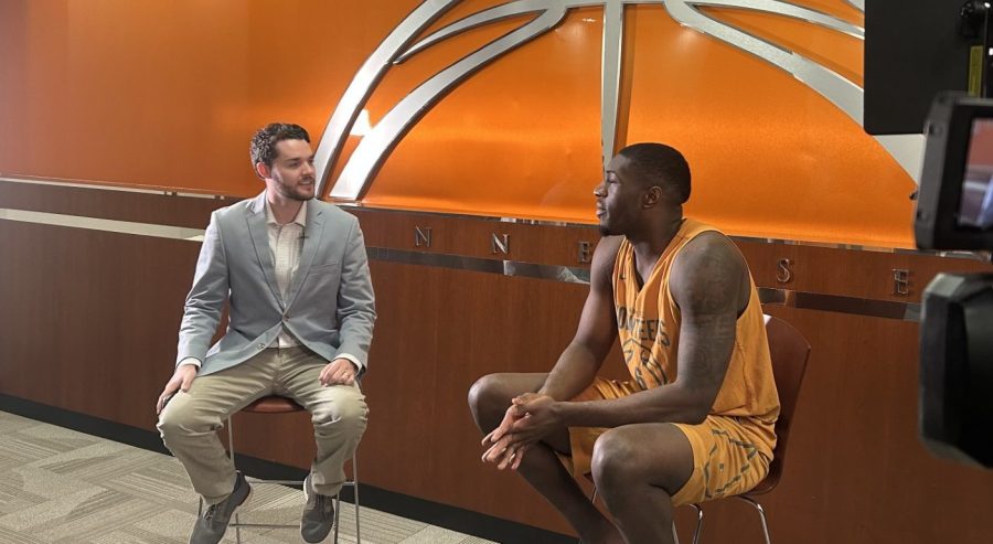 One-on-one interview with Tennessee freshman forward DeWayne Brown II