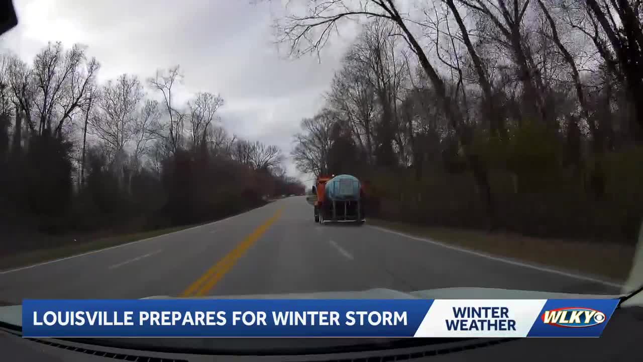 Louisville crews working to prep roads for expected snow this weekend