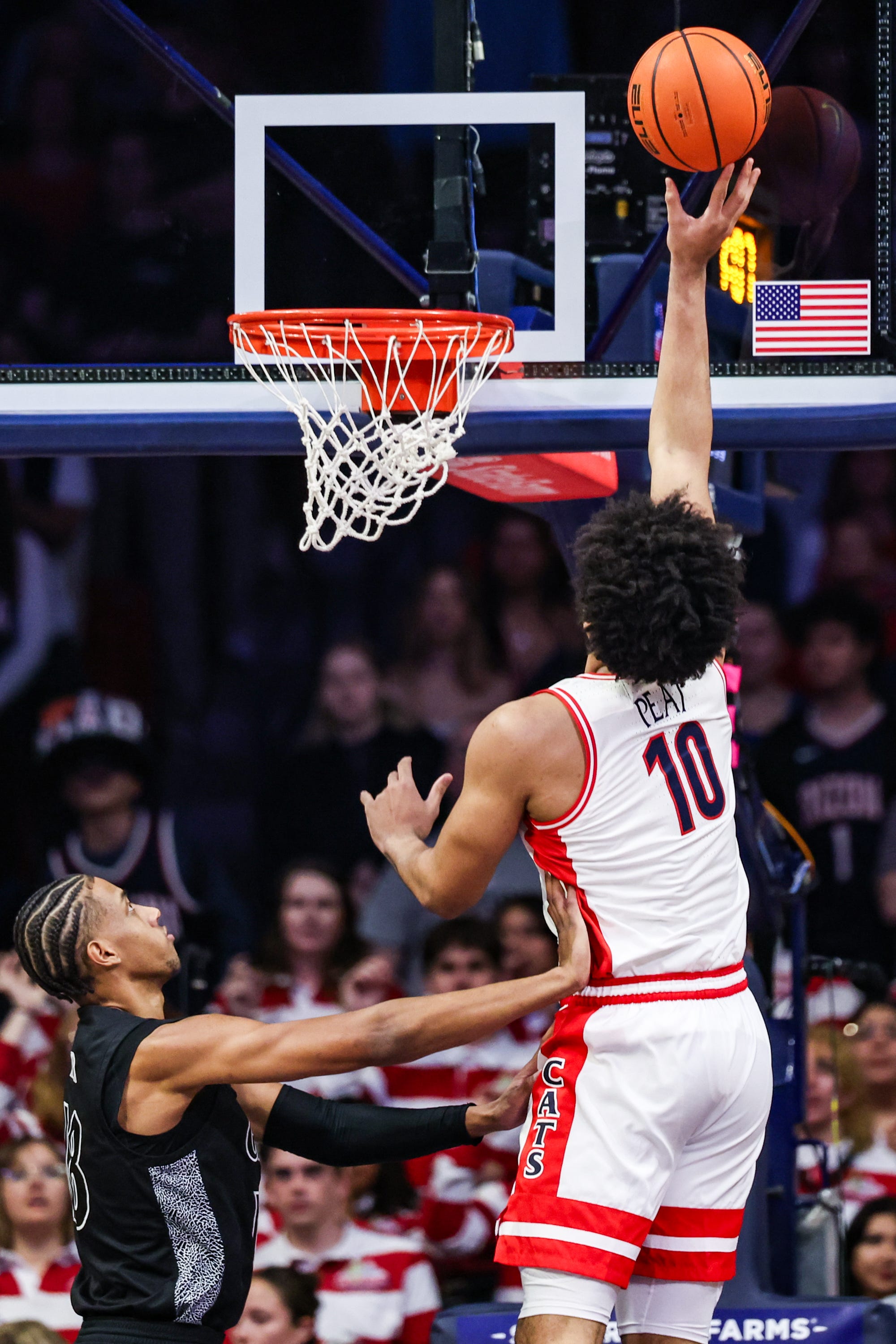 Arizona pounds Cincinnati inside en route to win at McKale Center