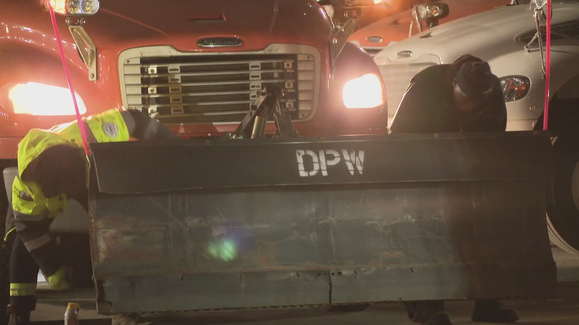 DC DPW plans for potential weekend snow storm