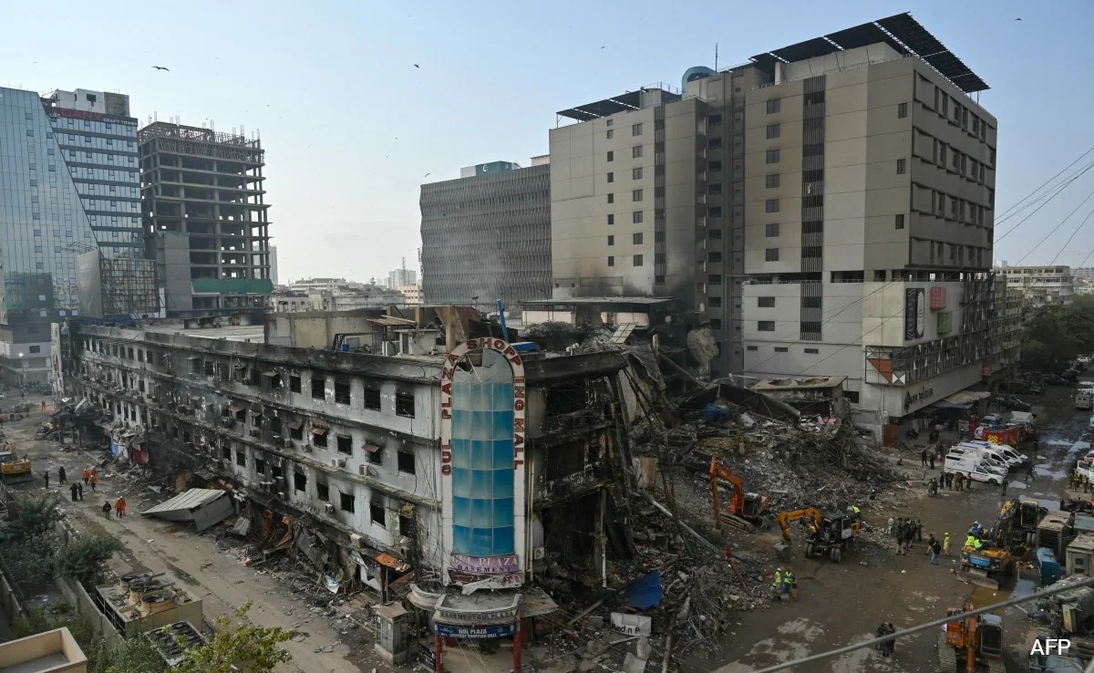 60 dead in Karachi mall fire: When inferno exposed Pakistan's safety ...