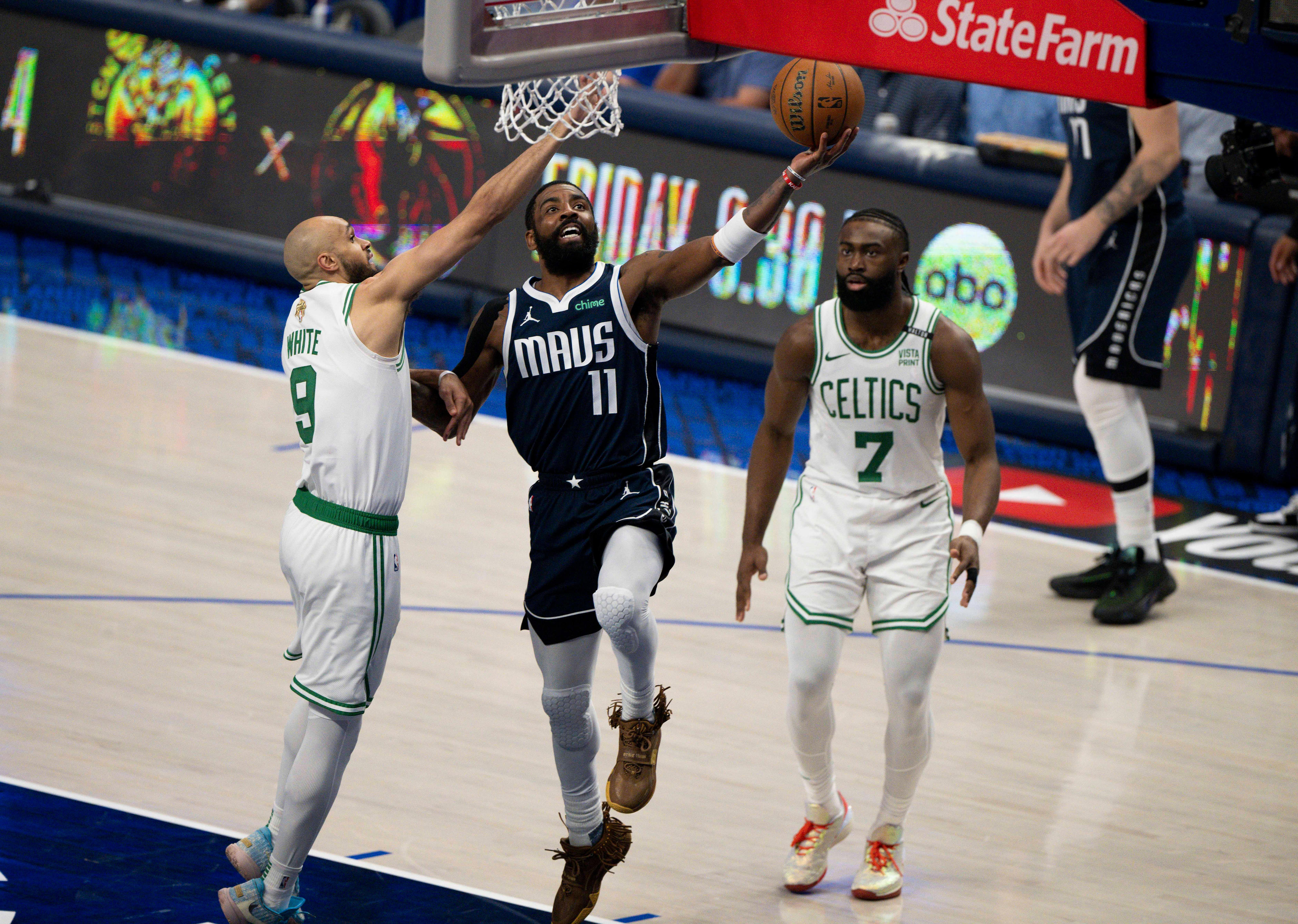 Jaylen Brown makes a case for Derrick White being an All-Star, and ...