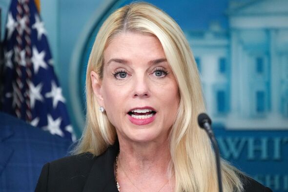 Fox News viewers furious as Pam Bondi appears to contradict herself ...