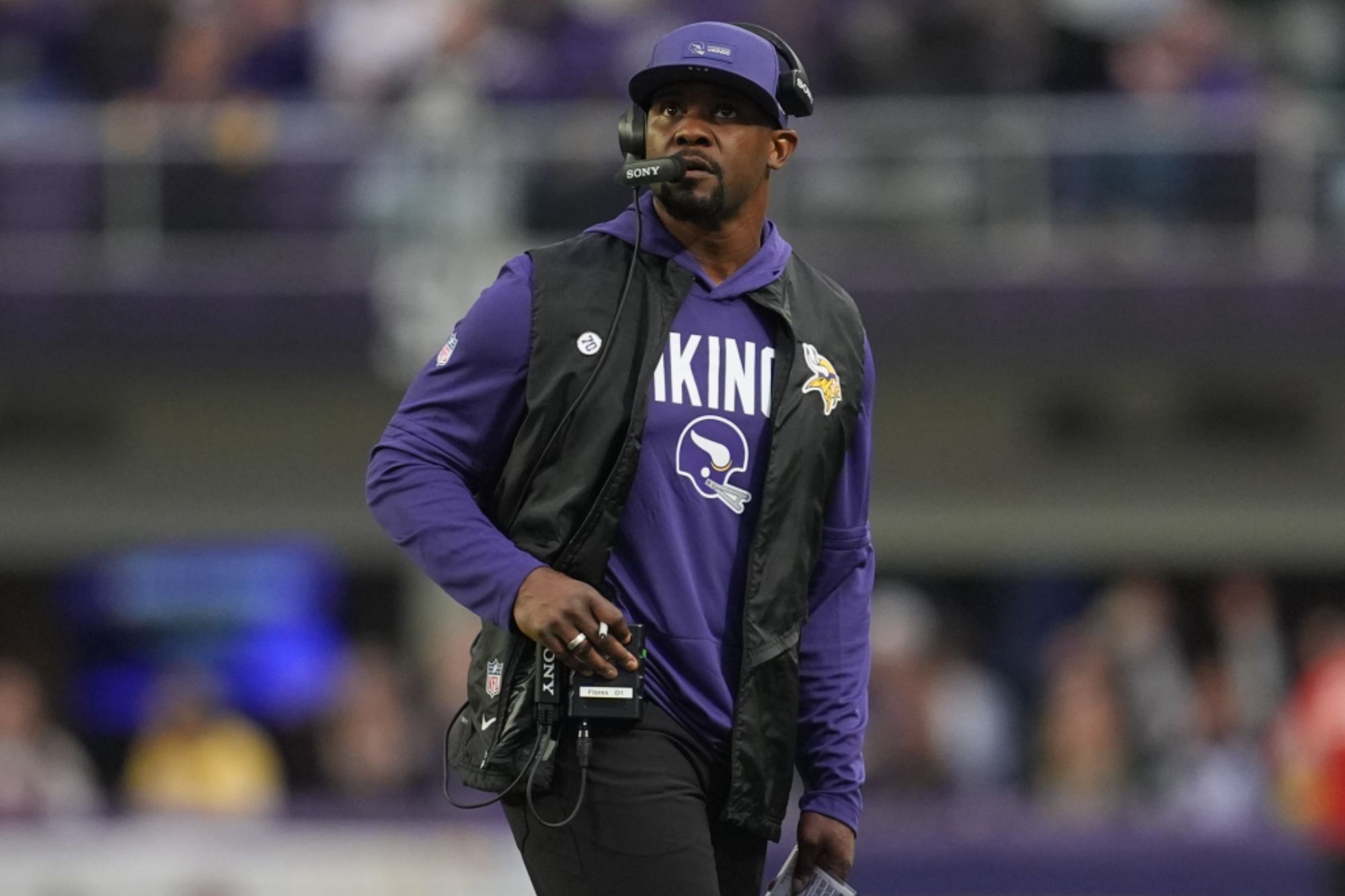 Brian Flores gets new Vikings contract — but it’s not a guarantee he ...